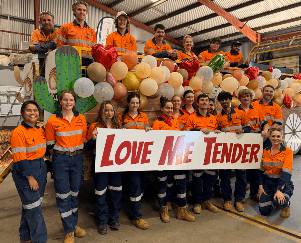 Northparkes leads Street Parade at 33rd Parkes Elvis Festival ...